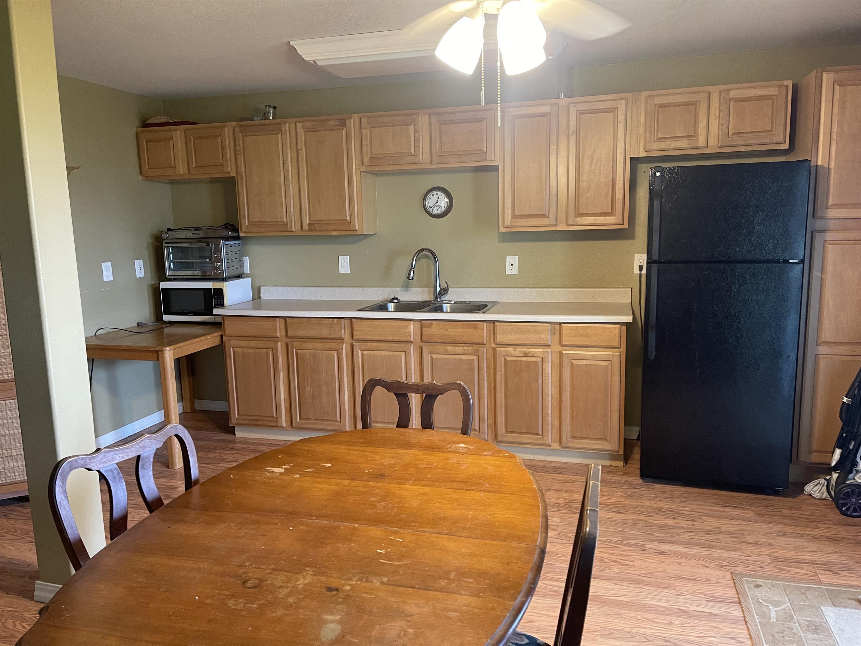 Home [ponorealestate1.managebuilding.com]